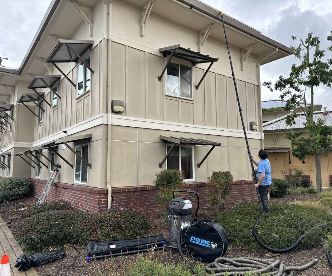 High-Reach 40 Foot Gutter Cleaning Poles – EquipMaxx