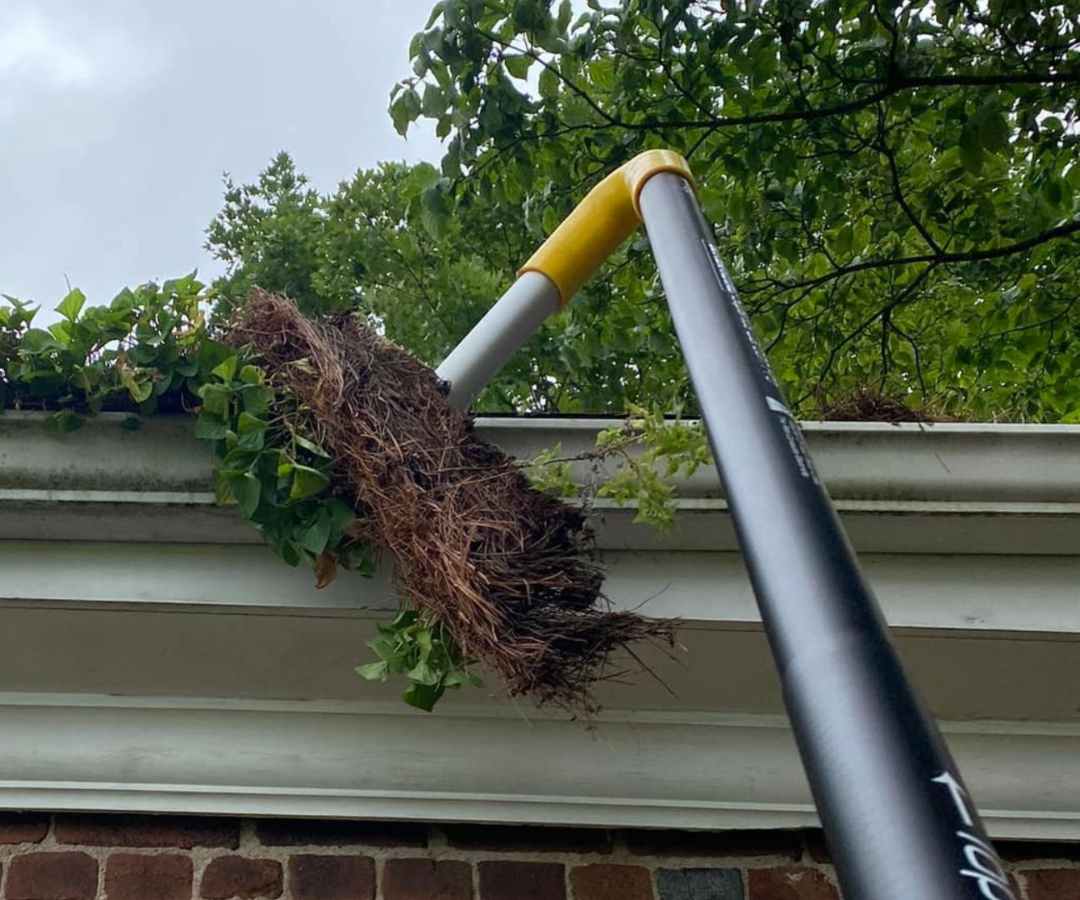 Commercial Gutter Cleaning Systems with Carbon Push Fit Poles – EquipMaxx